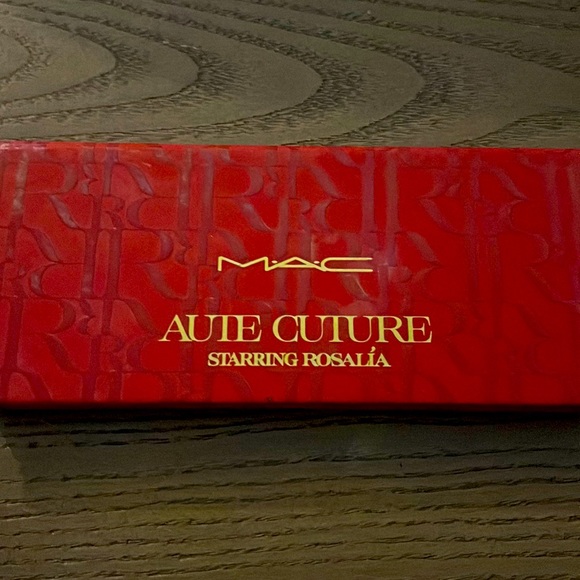 MAC Cosmetics | Makeup | Mac Aute Cuture Starring Rosalia Eyeshadow ...